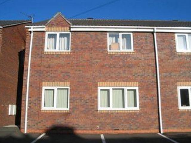 2 Bedrooms Flat for rent in Rock Hill, Castleford WF10
