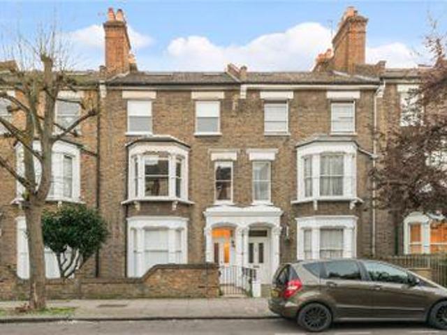 2 Bedrooms Flat for rent in Roderick Road, South End Green, London NW3