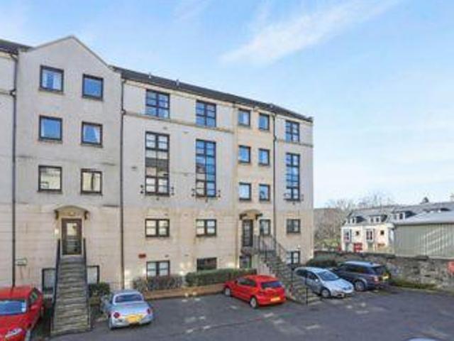 2 Bedrooms Flat for rent in Rodney Place, Edinburgh EH7