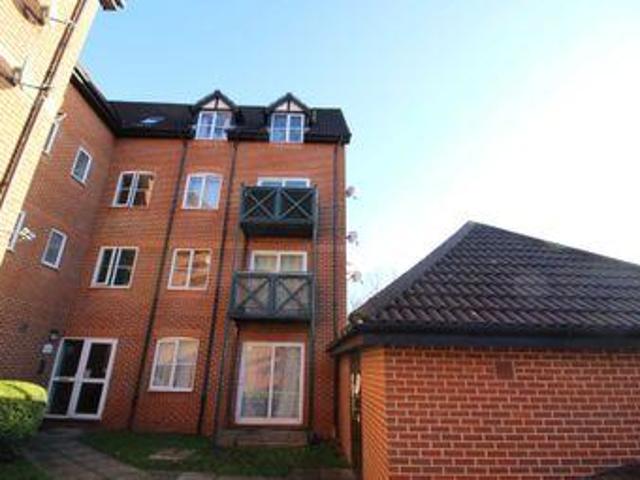 2 Bedrooms Flat for rent in Rose Kiln Lane, Reading RG1