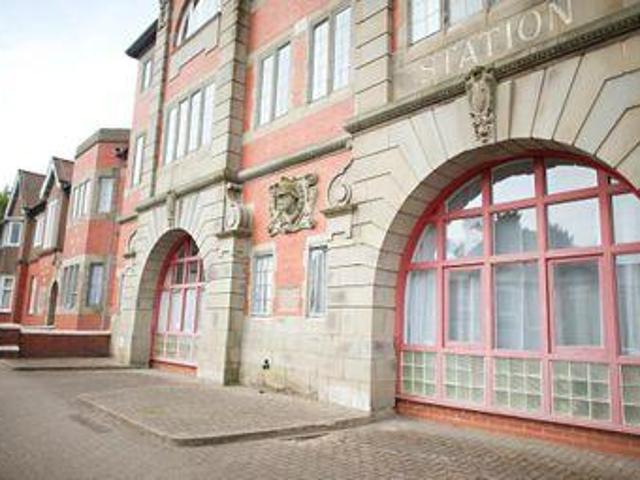 2 Bedrooms Flat for rent in Rose Road, Harborne, Birmingham B17