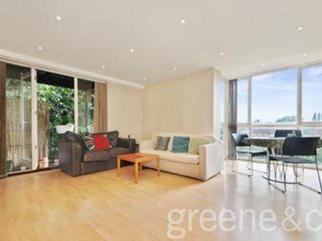 2 Bedrooms Flat for rent in Rosemont Road, Finchley Road, London NW3