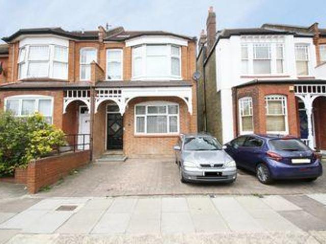 2 Bedrooms Flat for rent in Roseneath Avenue, Winchmore Hill N21