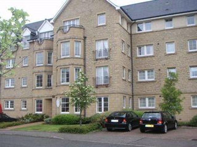 2 Bedrooms Flat for rent in Roseburn Maltings, Roseburn EH12