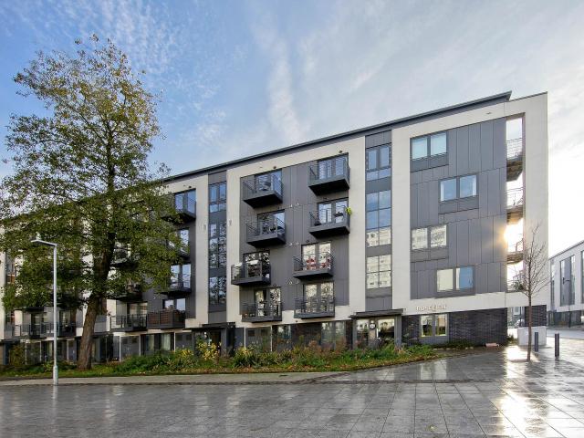 2 Bedrooms Flat for Rent in Rosefield | Foxtons