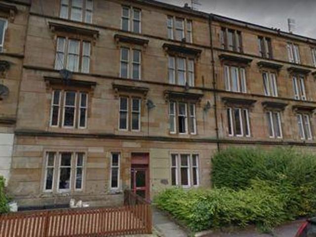 2 Bedrooms Flat for rent in Roslea Drive, Dennistoun, Glasgow G31