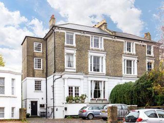 2 Bedrooms Flat for rent in Rosslyn Hill, London NW3