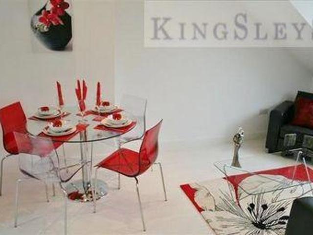 2 Bedrooms Flat for rent in Ravenshurst Avenue, London NW4