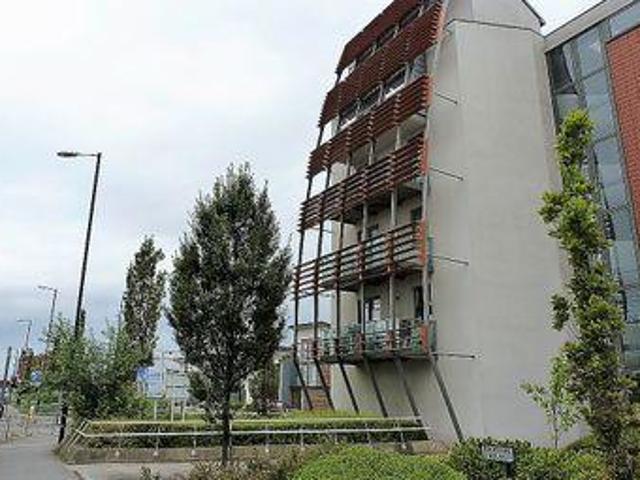 2 Bedrooms Flat for rent in Radcliffe House, 401 Ashton Old Road, Manchester M11