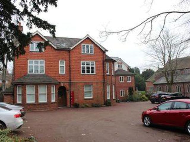 2 Bedrooms Flat for rent in Radford Street, Stone ST15