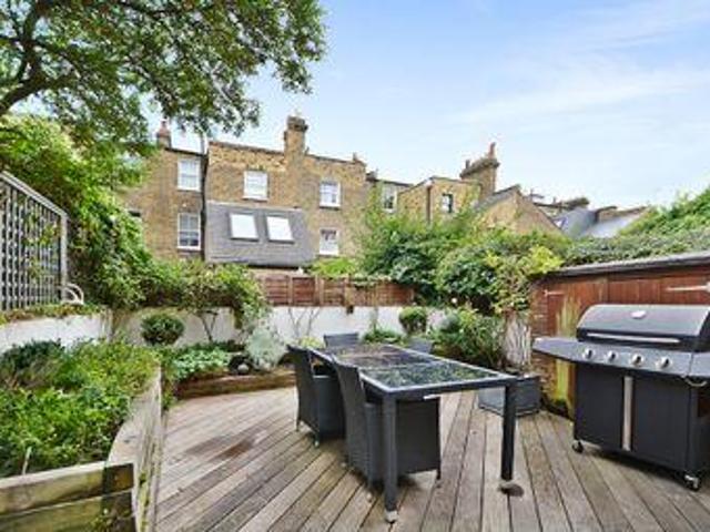 2 Bedrooms Flat for rent in Radipole Road, London SW6