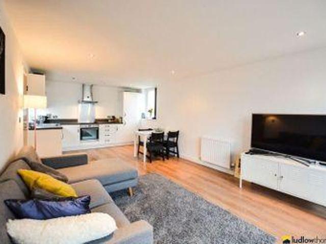 2 Bedrooms Flat for rent in Rainhill Way, London E3