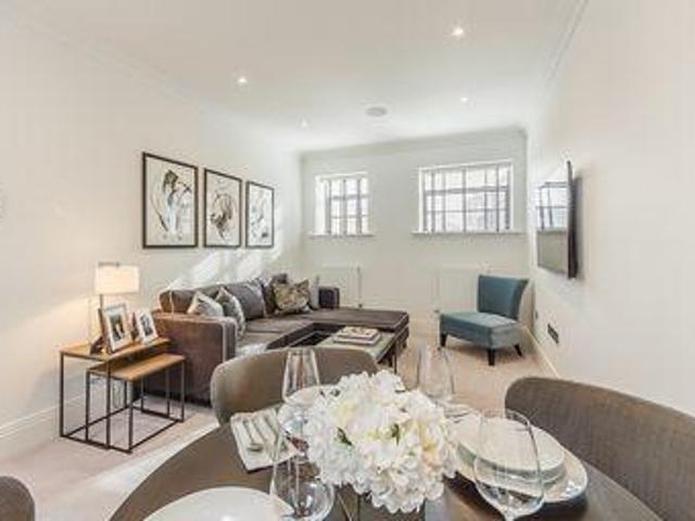 2 Bedrooms Flat for rent in Rainville Road, London W6