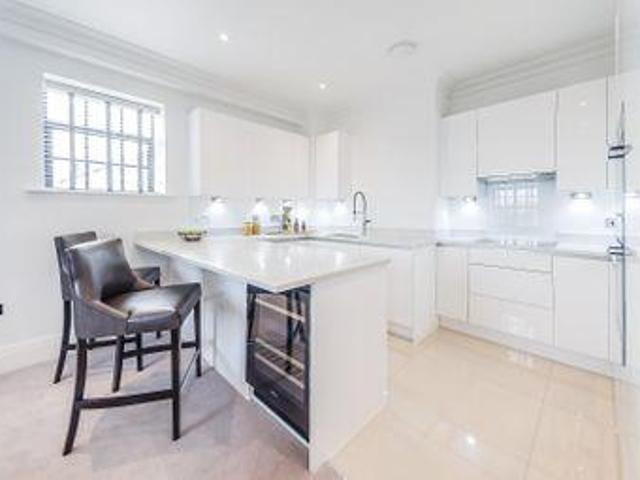 2 Bedrooms Flat for rent in Rainville Road, London W6
