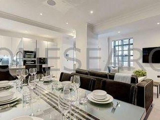 2 Bedrooms Flat for rent in Rainville Road, London W6