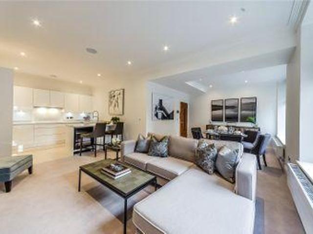 2 Bedrooms Flat for rent in Rainville Road, London W6