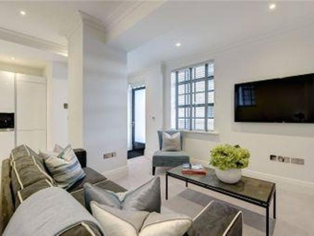 2 Bedrooms Flat for rent in Rainville Road, London W6
