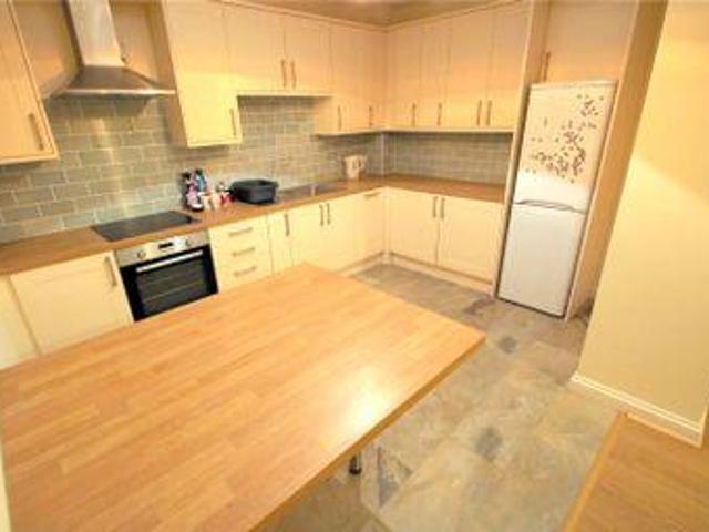 2 Bedrooms Flat for rent in Raleigh Road, Southville, Bristol BS3