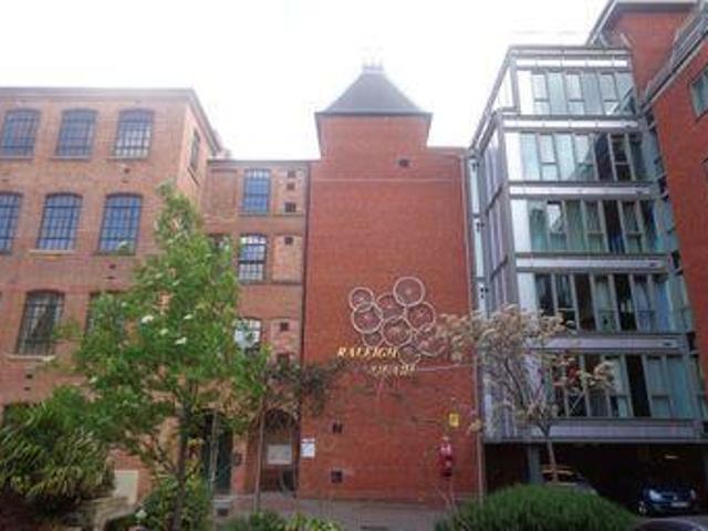 2 Bedrooms Flat for rent in Raleigh Street, Nottingham NG7