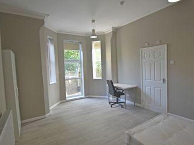 2 Bedrooms Flat for rent in Raleigh Street, Nottingham NG7
