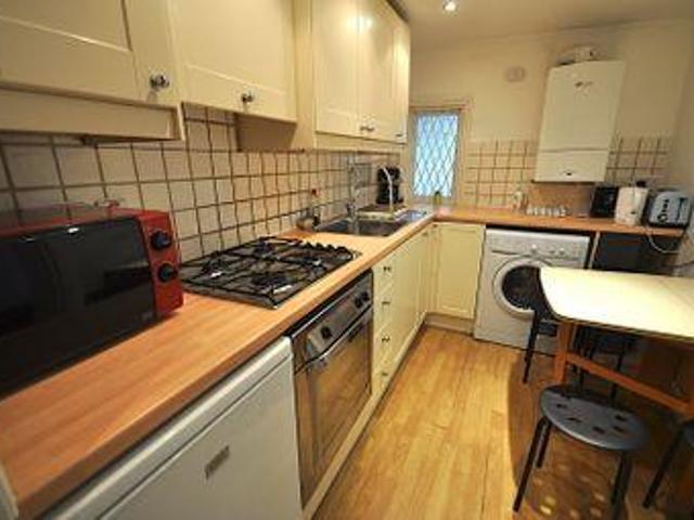 2 Bedrooms Flat for rent in Randolph Street, Camden Town, London NW1