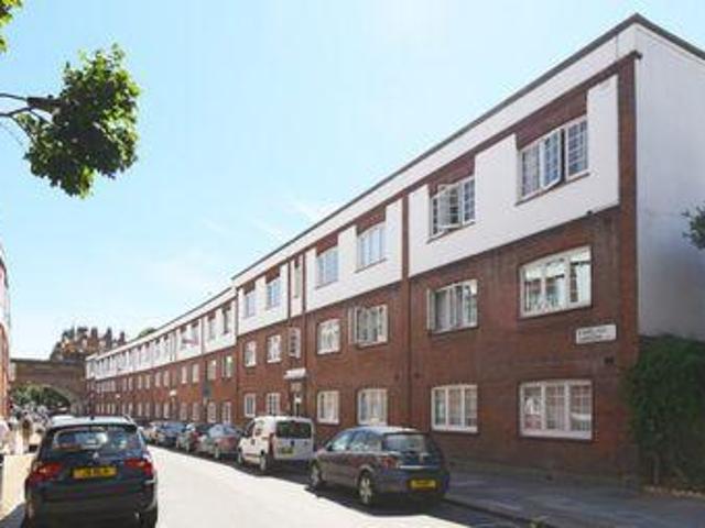 2 Bedrooms Flat for rent in Ranelagh Gardens, Putney Bridge SW6