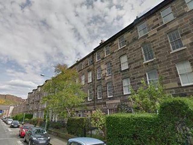 2 Bedrooms Flat for rent in Rankiellor Street, Edinburgh EH8