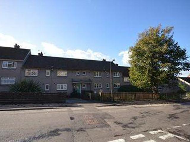 2 Bedrooms Flat for rent in Rannoch Road, Edinburgh EH4