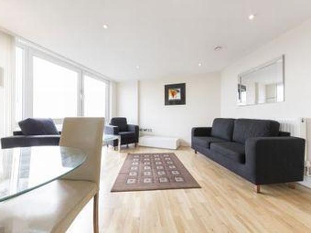 2 Bedrooms Flat for rent in Raphael House, 250 High Road, Ilford, Ilford, Essex IG1