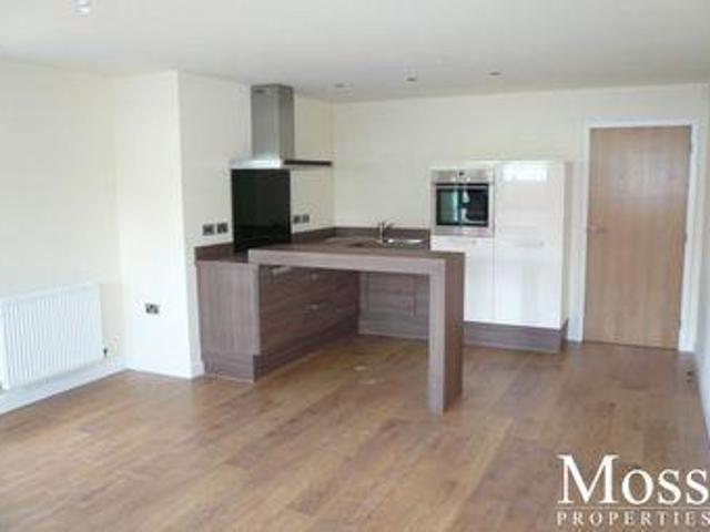 2 Bedrooms Flat for rent in Rectory Court, Mere Lane, Armthorpe, Doncaster DN3