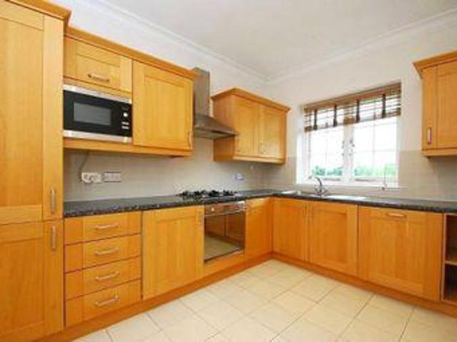 2 Bedrooms Flat for rent in Redington Road, Hampstead, London NW3