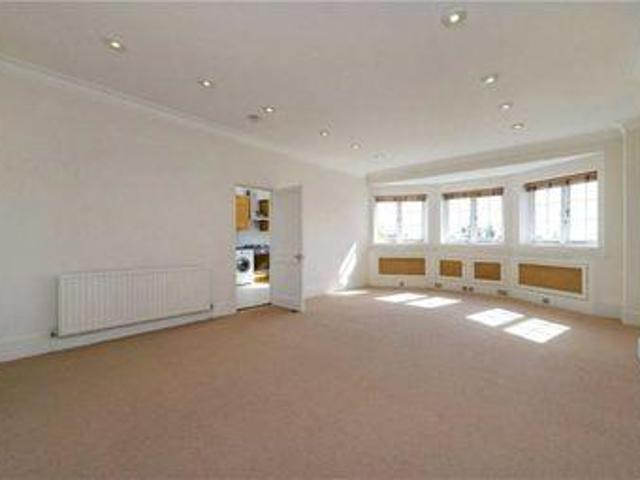 2 Bedrooms Flat for rent in Redington Road, Hampstead, London NW3