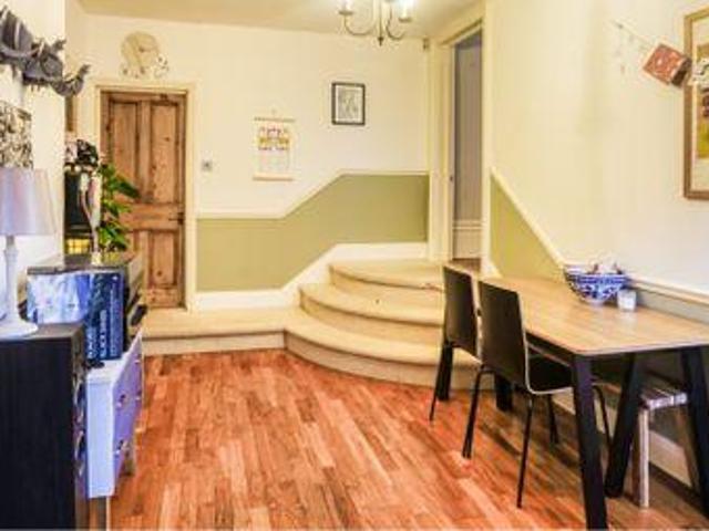 2 Bedrooms Flat for rent in Redland Road, Bristol BS6