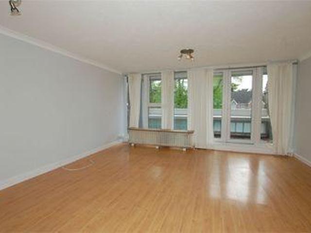 2 Bedrooms Flat for rent in Redlands Court, 21 London Lane, Bromley BR1