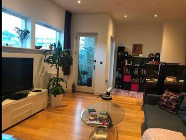 2 Bedrooms Flat for rent in Regal Building, 75 Kilburn Lane, London W10