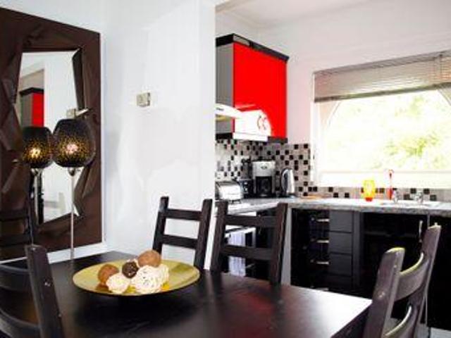 2 Bedrooms Flat for rent in Regents Park Road, London NW1