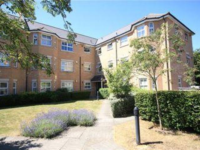 2 Bedrooms Flat for rent in Regency Square, Cambridge, Cambridgeshire CB1