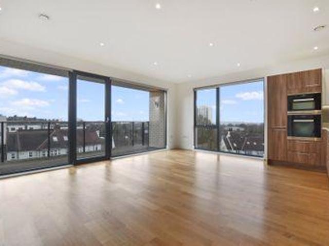 2 Bedrooms Flat for rent in Regis Place, 10 Llanvanor Road, London NW2