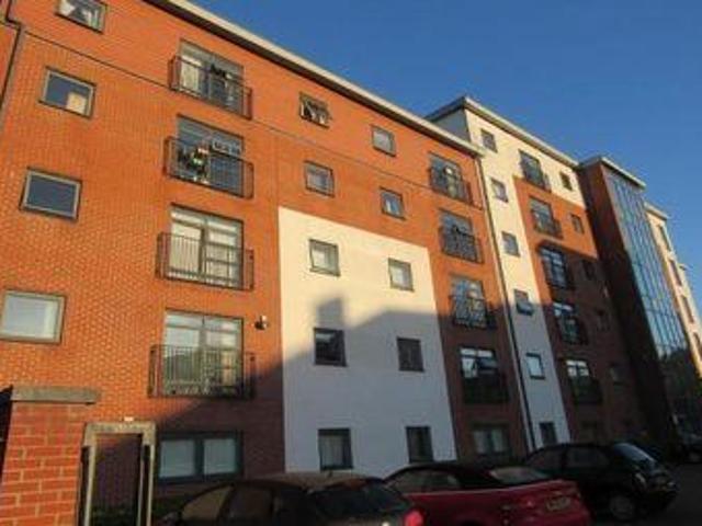 2 Bedrooms Flat for rent in Renolds House, Salford M5