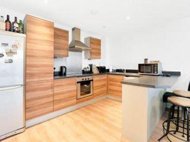 2 Bedrooms Flat for rent in Repton Street, London E14