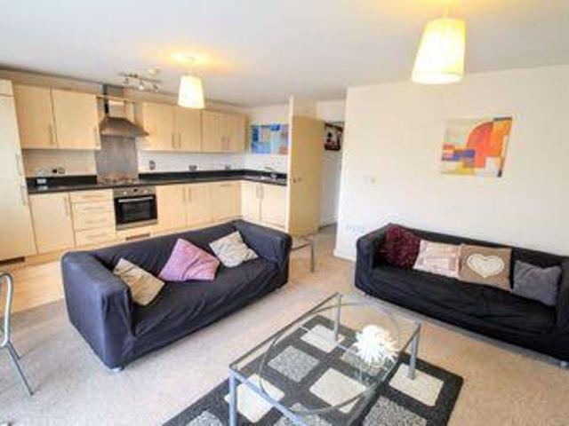 2 Bedrooms Flat for rent in Reresby Court, Heol Glan Rheidol, Cardiff CF10