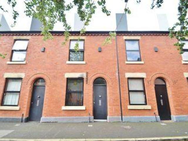 2 Bedrooms Flat for rent in Reservoir Street, Salford M6