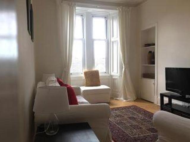 2 Bedrooms Flat for rent in Restalrig Road, Edinburgh EH6