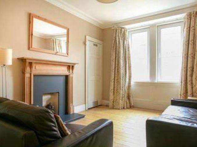 2 Bedrooms Flat for rent in Ritchie Place, Edinburgh EH11