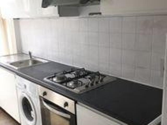 2 Bedrooms Flat for rent in Rita Rd, Vauxhall SW8