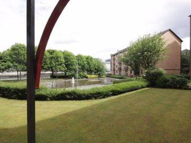2 Bedrooms Flat for rent in Riverview Place, Glasgow G5