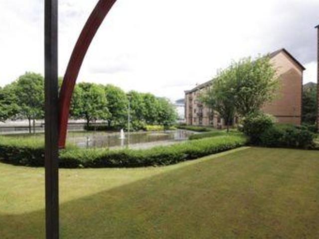 2 Bedrooms Flat for rent in Riverview Place, Glasgow G5