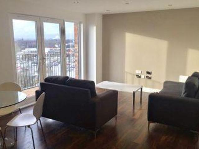 2 Bedrooms Flat for rent in Rivergate House, Wilburn Wharf, Salford M5
