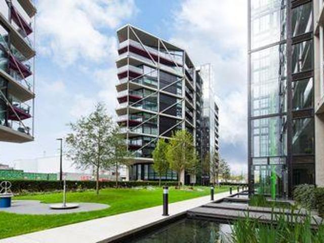 2 Bedrooms Flat for rent in Riverlight Quay, London SW11
