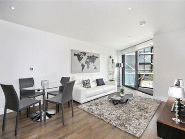 2 Bedrooms Flat for rent in Riverlight Quay, London SW11